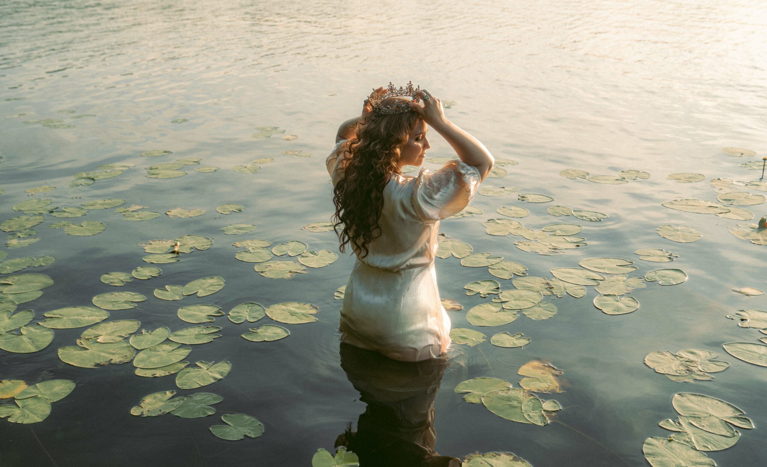 Festivalstalker präsentiert: HENRIETTE - starkes Debütalbum "Dear Shadow"